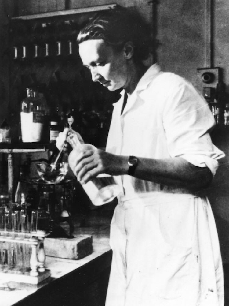 Irène Joliot-Curie - Physics Today