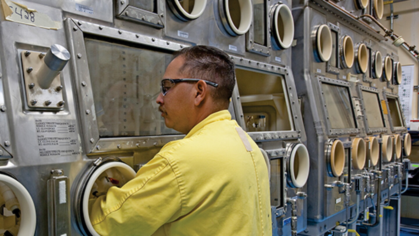 Isotope program expands activities - Physics Today