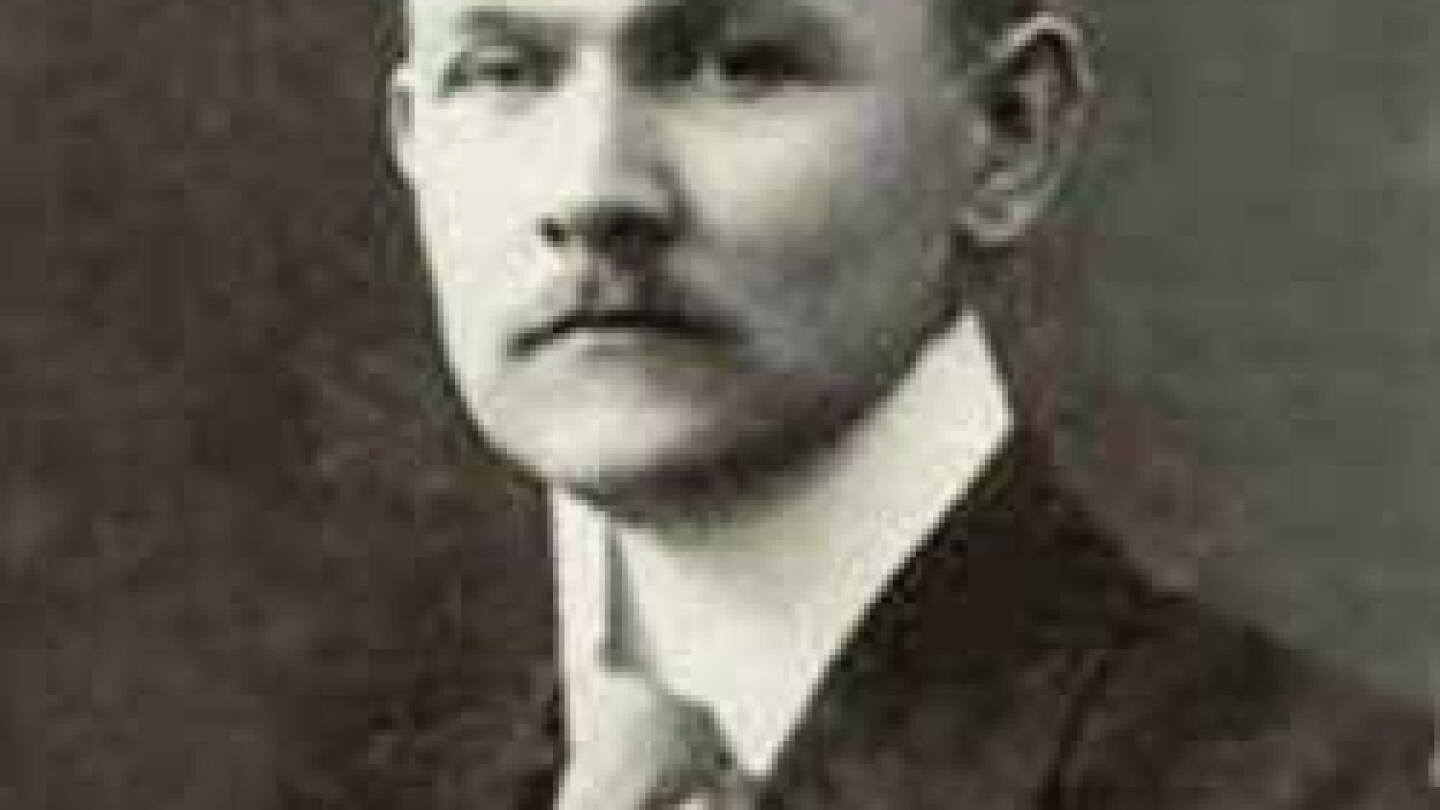 Bernhard Schmidt - Physics Today