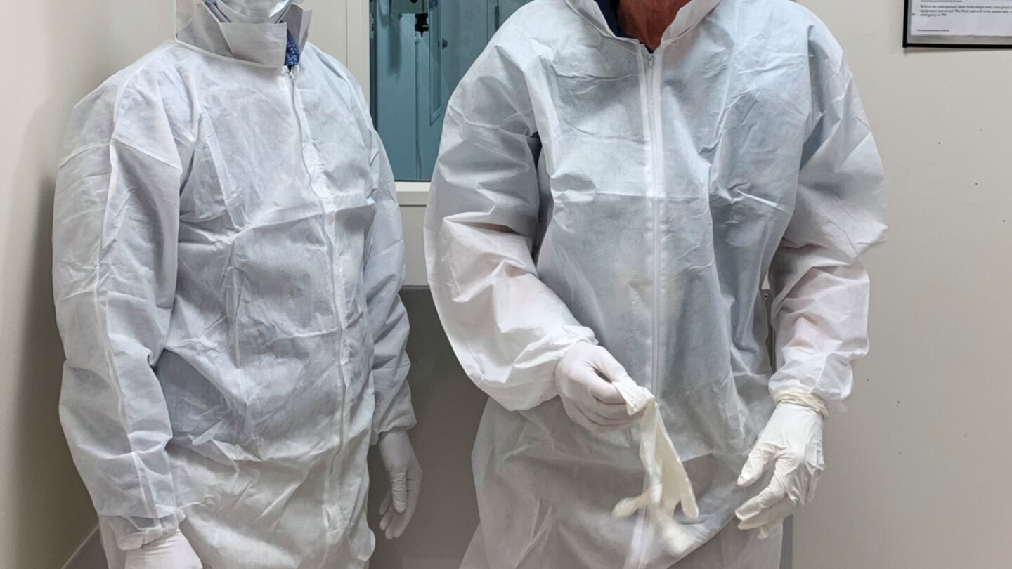 Separating signal from noise to solve a nuclear puzzle - Physics Today