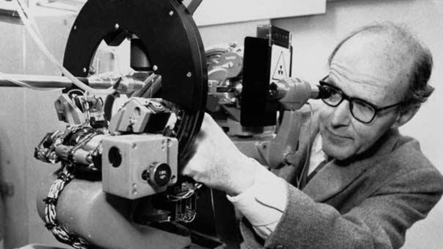 Max Perutz - Physics Today