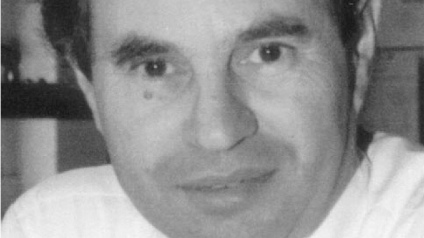 Leonard Mandel - Physics Today
